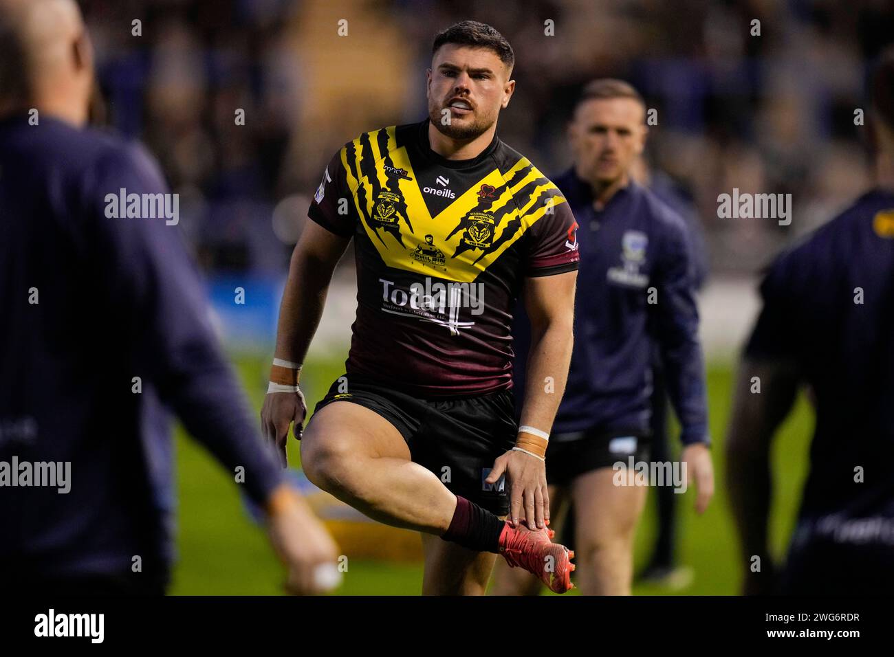Warrington, UK. 03rd Feb, 2024. Joe Philbin of Warrington Wolves warms ...