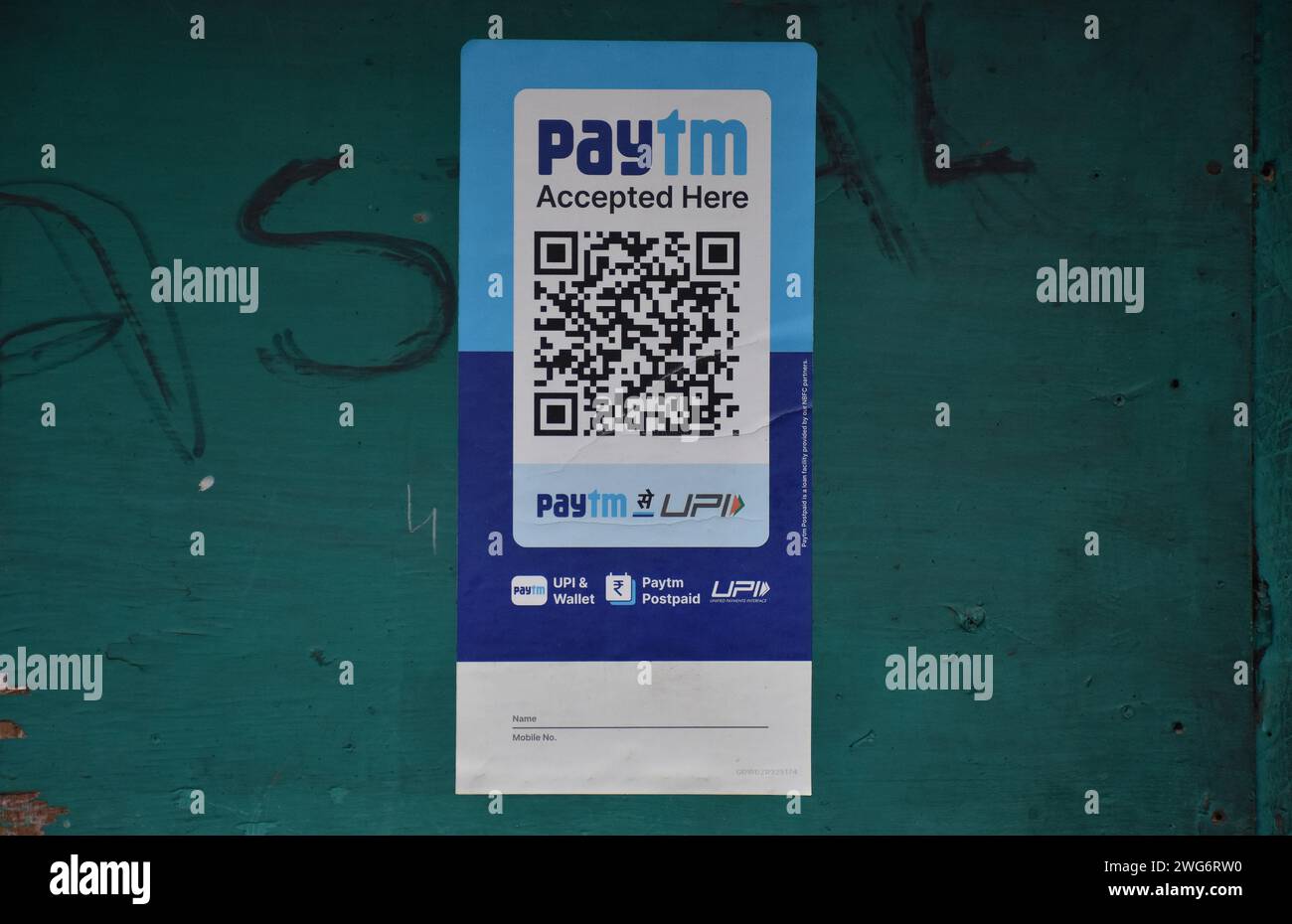 Non Exclusive: February 02,2024, Srinagar, India : A man scans the QR ...