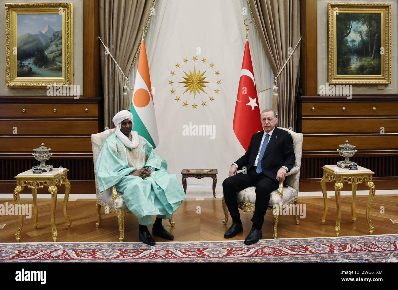 Turkish President Recep Tayyip Erdogan meets with the Prime Minister of ...