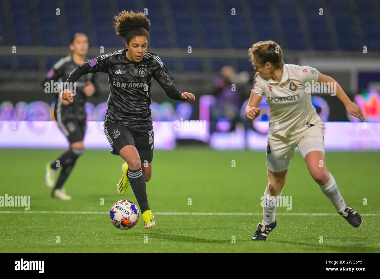 Isabelle hoekstra of ajax vrouwen hi-res stock photography and images ...