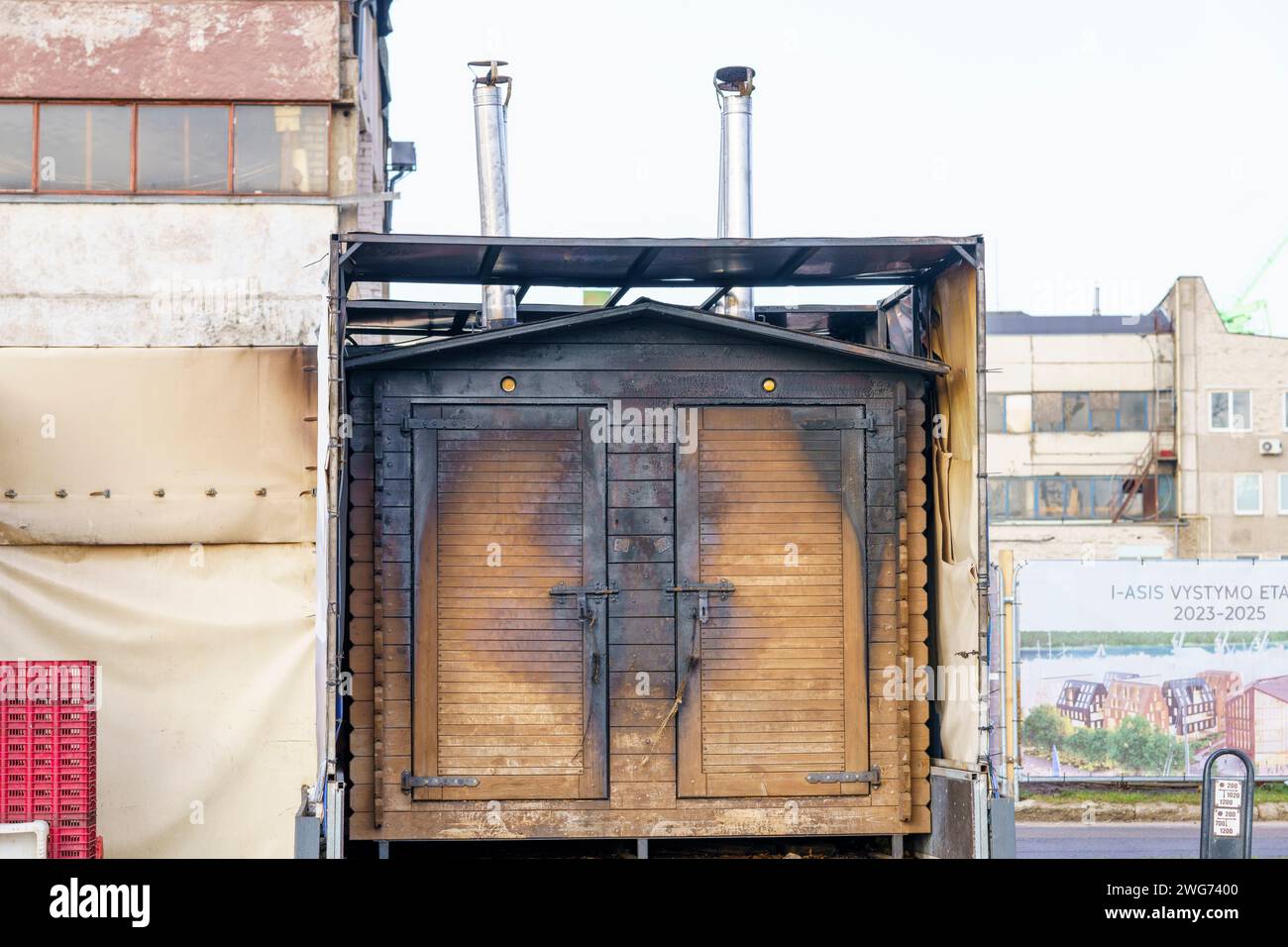Burnt out fast food hut in Klipeda Stock Photo - Alamy