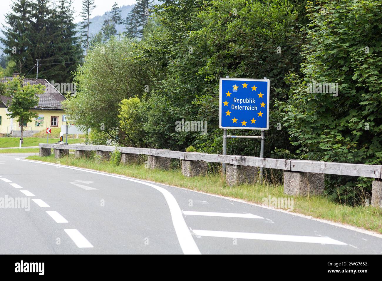 Information Board, Austrian National Border Stock Photo - Alamy