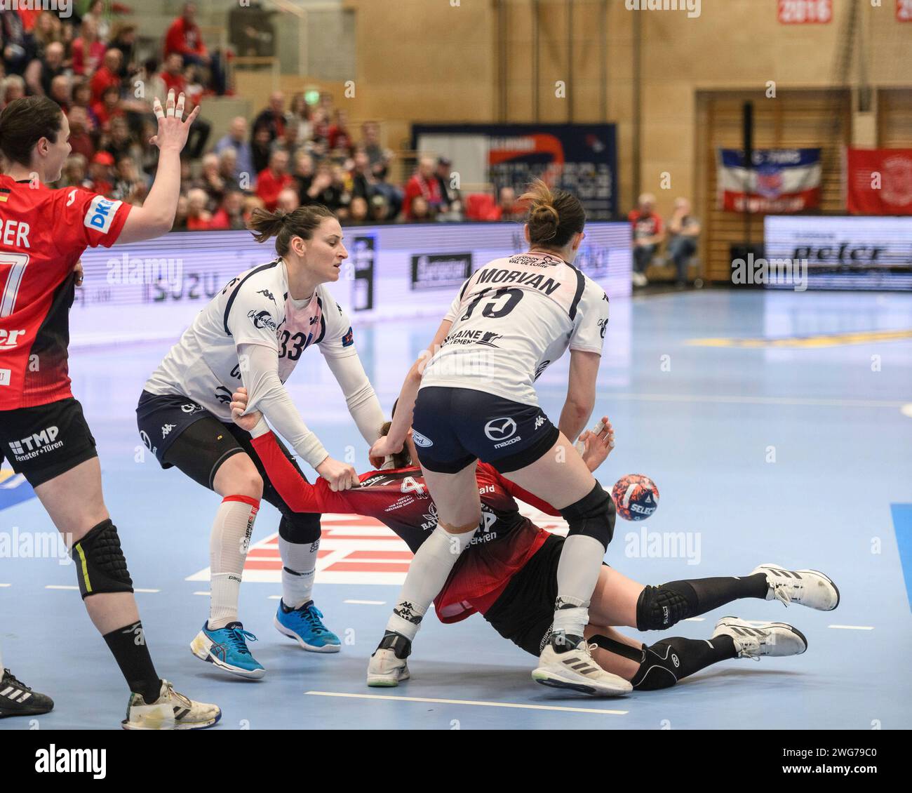 Bad Langensalza, Deutschland. 03rd Feb, 2024. Stoiljkovic, Jovana (Left ...