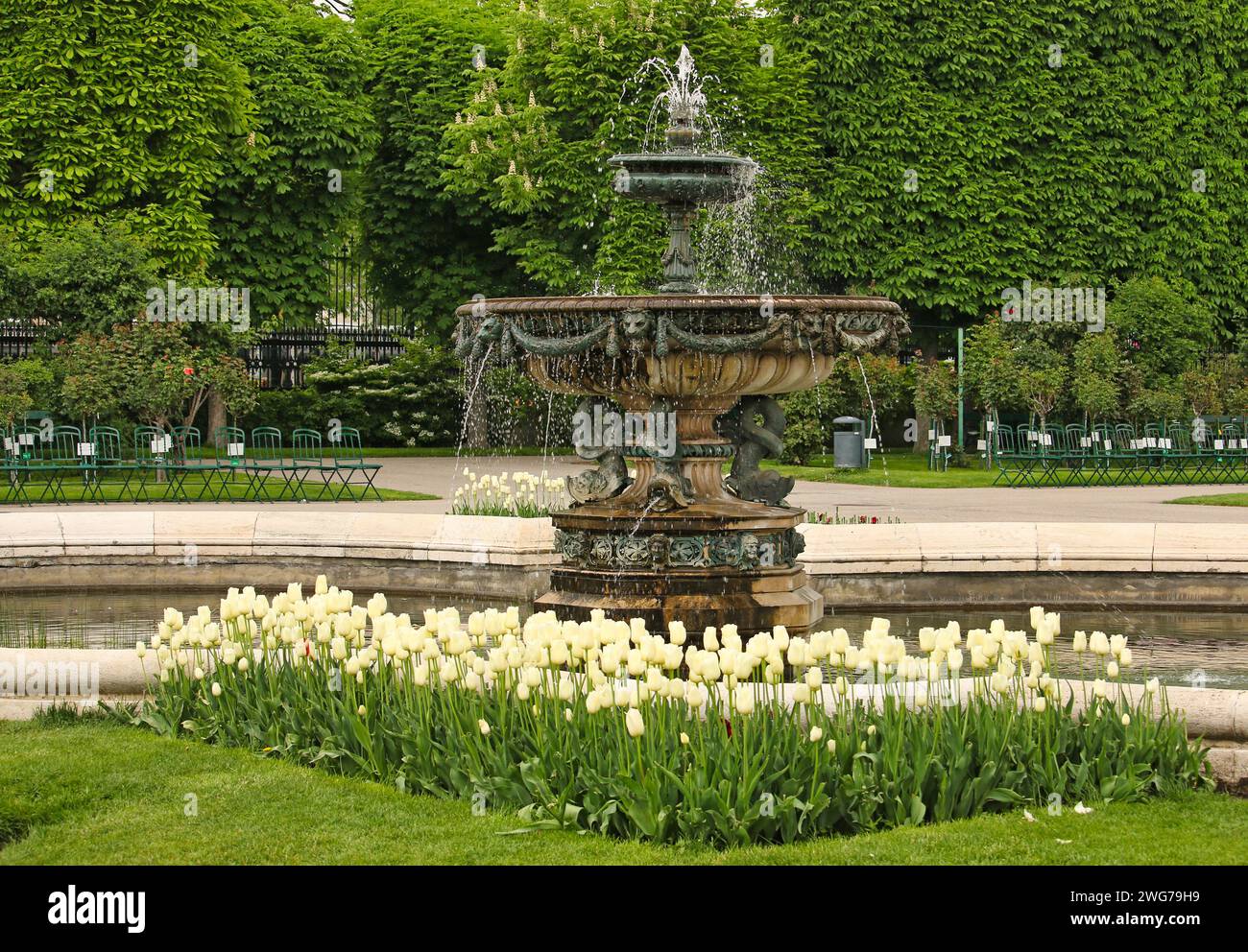 Vienna fountain in volksgarten hi-res stock photography and images - Alamy