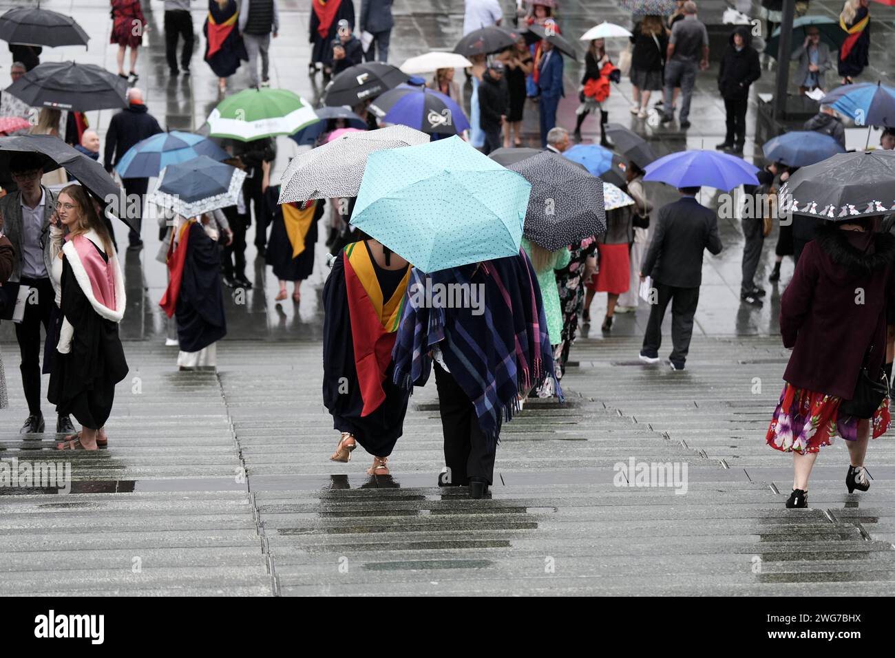 Rain graduation university hi-res stock photography and images - Alamy