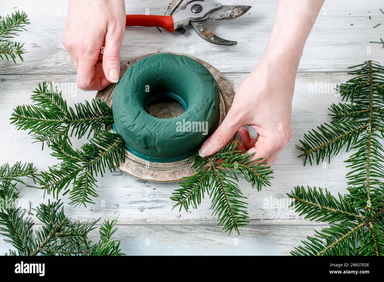 Florist at work: How to make christmas table centerpiece with fir ...
