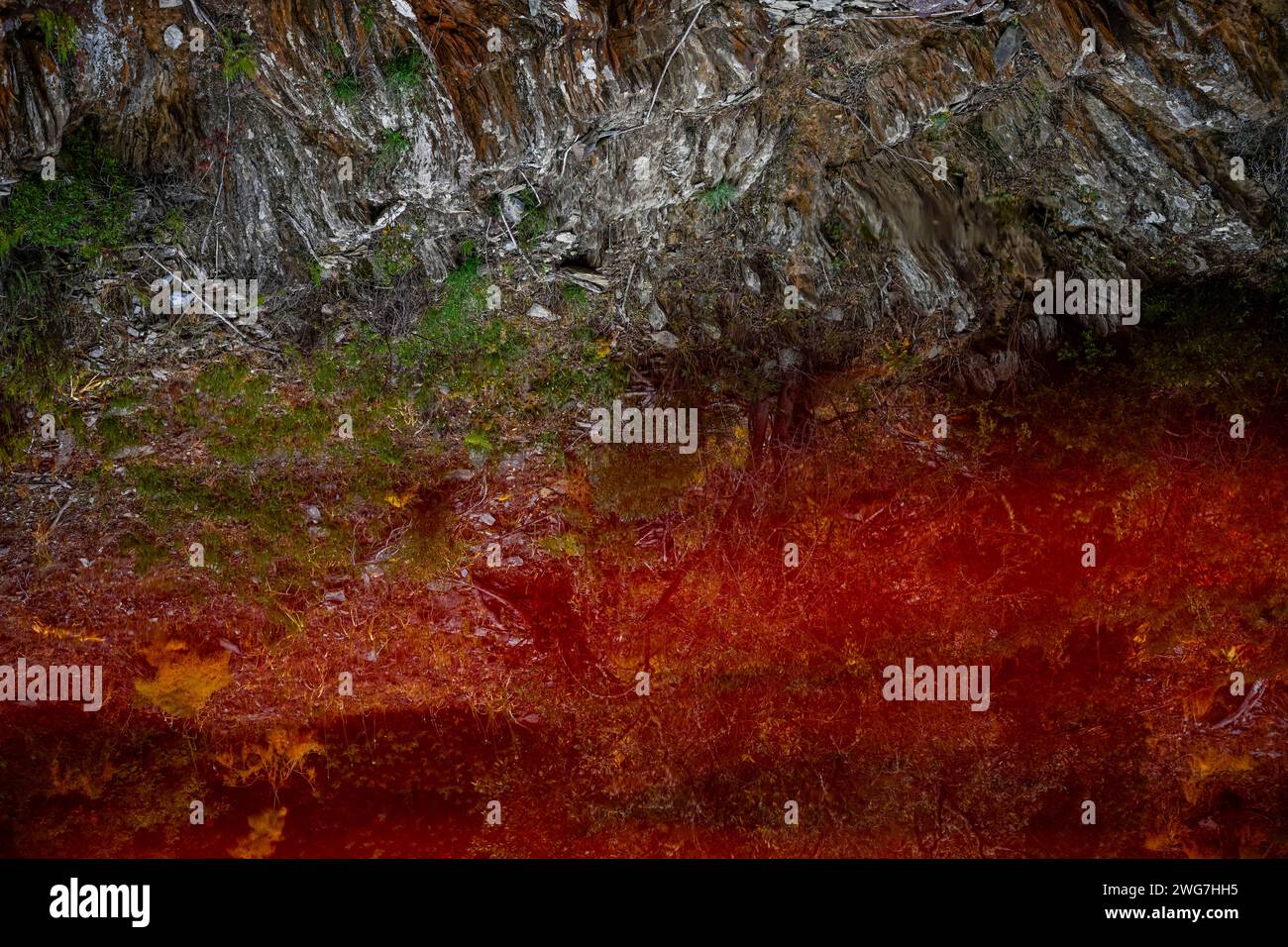 Rust colored water hi-res stock photography and images - Alamy