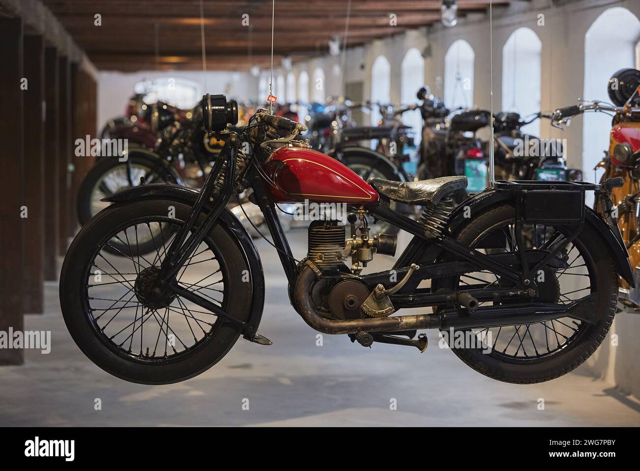 Old race motorcycles hi-res stock photography and images - Alamy