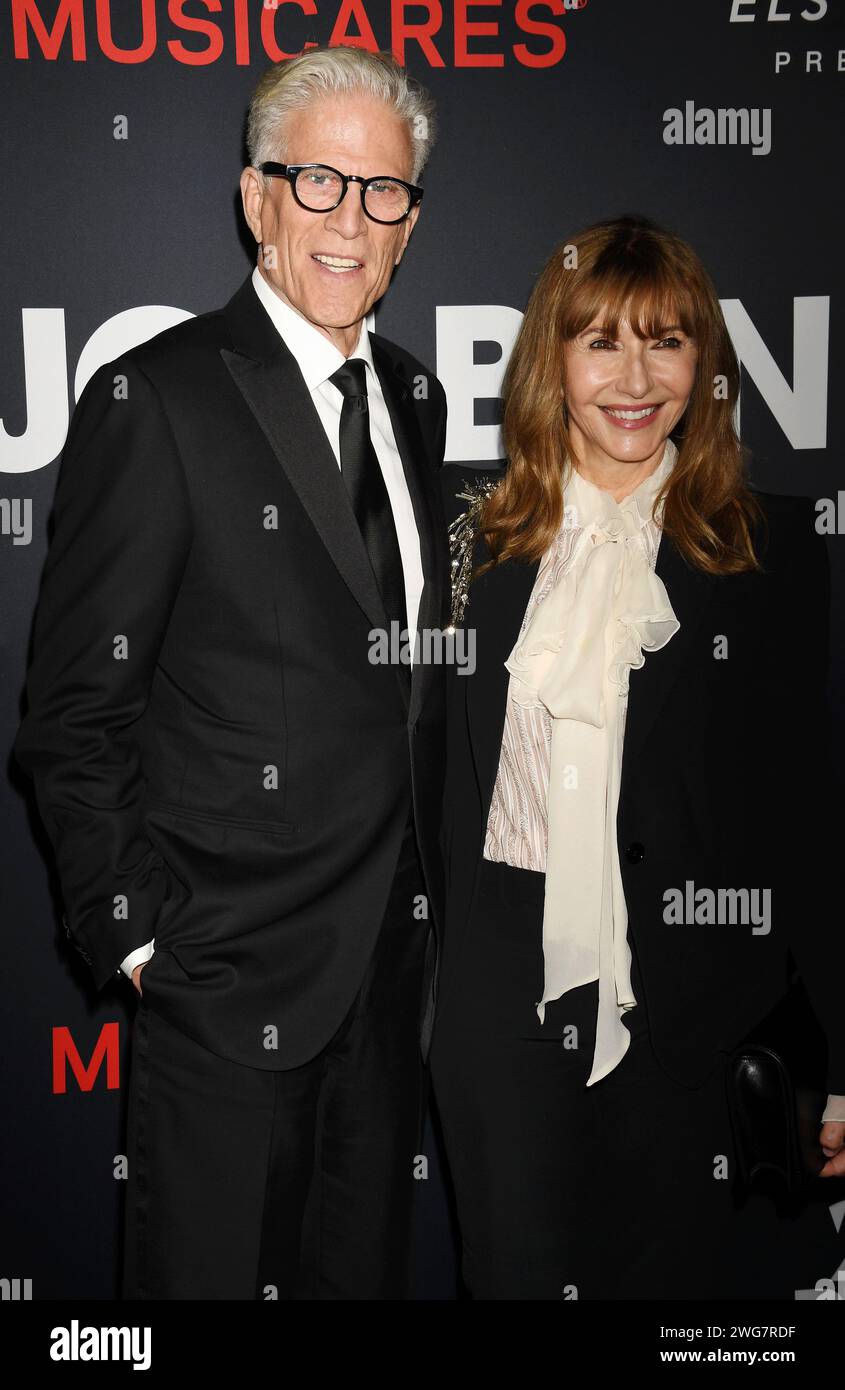 LOS ANGELES, CALIFORNIA - FEBRUARY 02: (L-R) Ted Danson and Mary ...