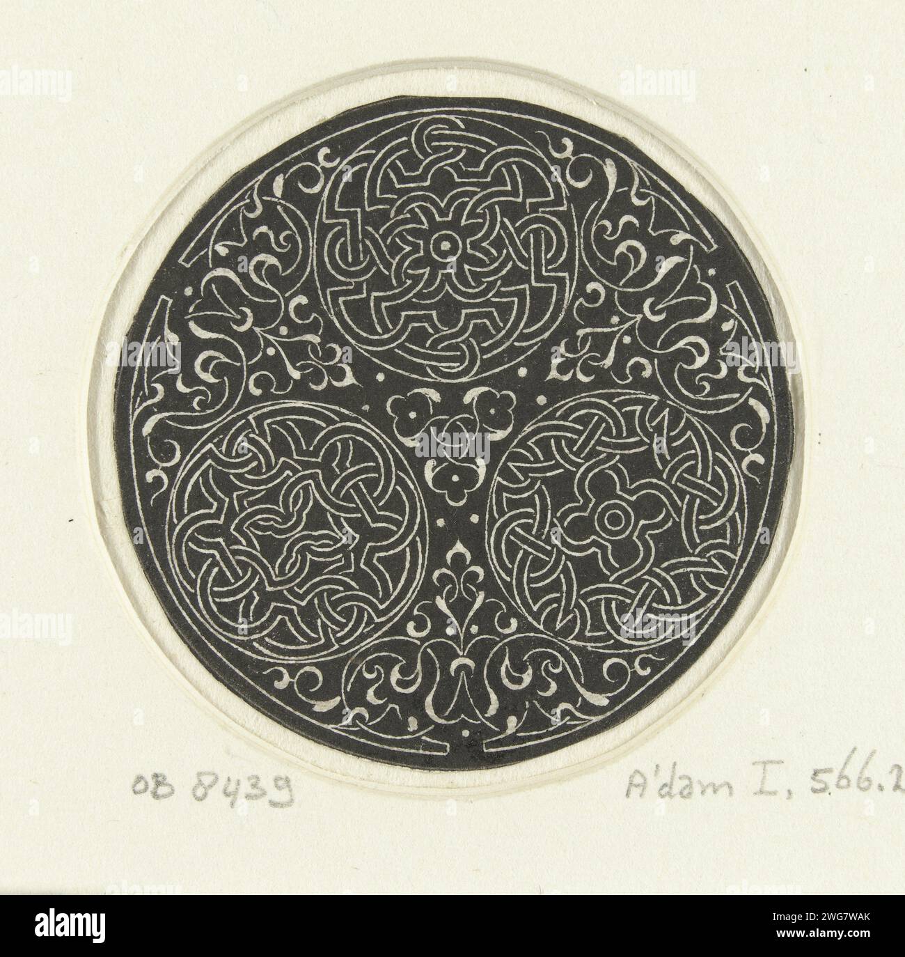 Three medallions with Moresken, 1506 - 1551 print The medallions are ...