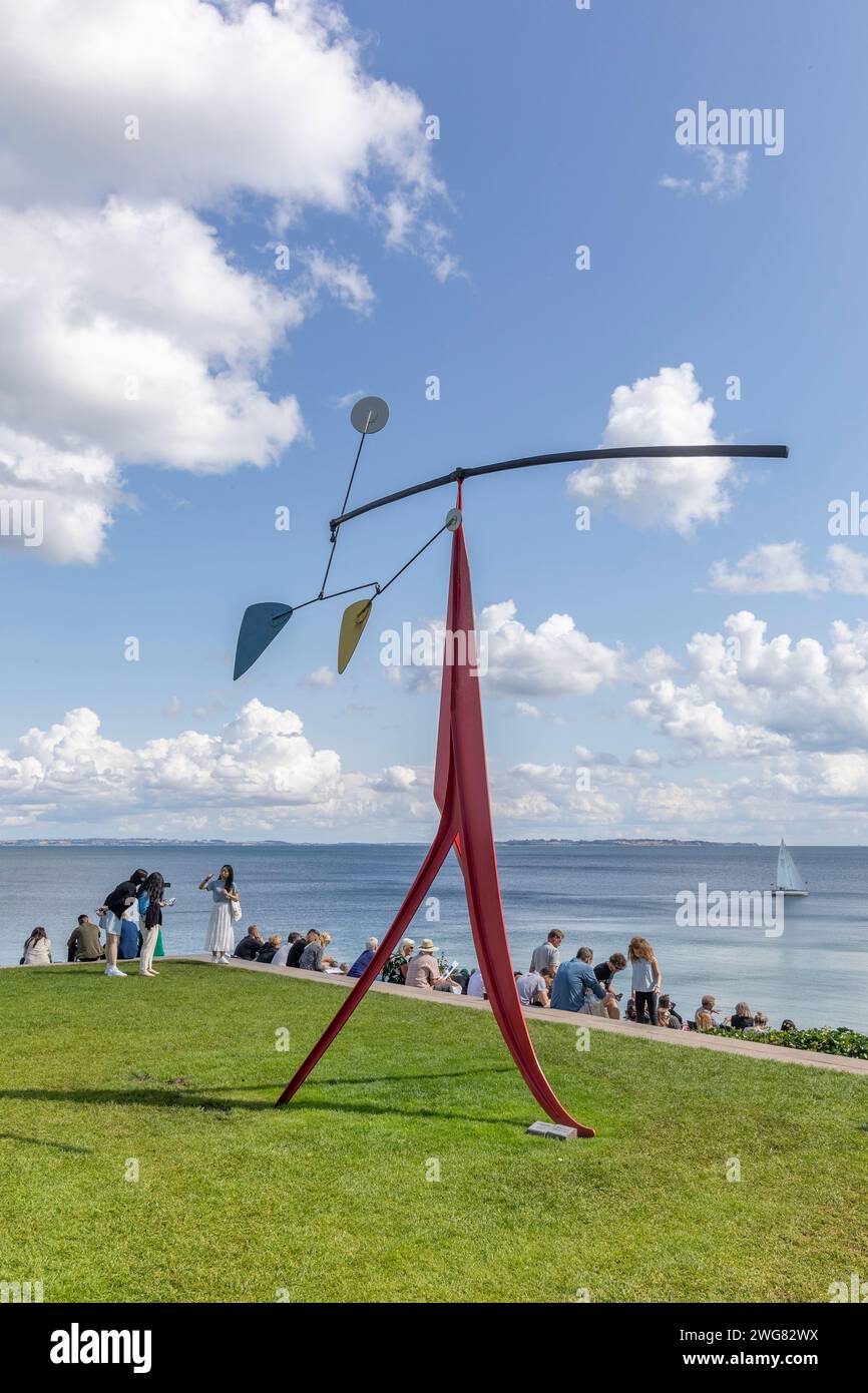 Louisiana Museum of Modern Art in Humlebaek, Alexander Calder Skulptur ...