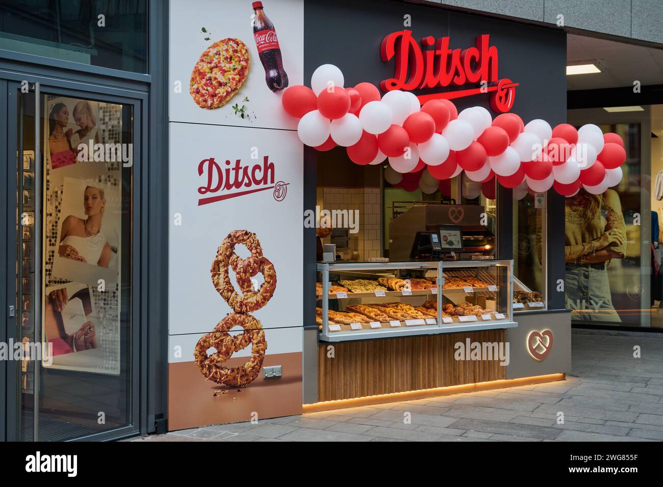 Brezelbckerei ditsch hi-res stock photography and images - Alamy