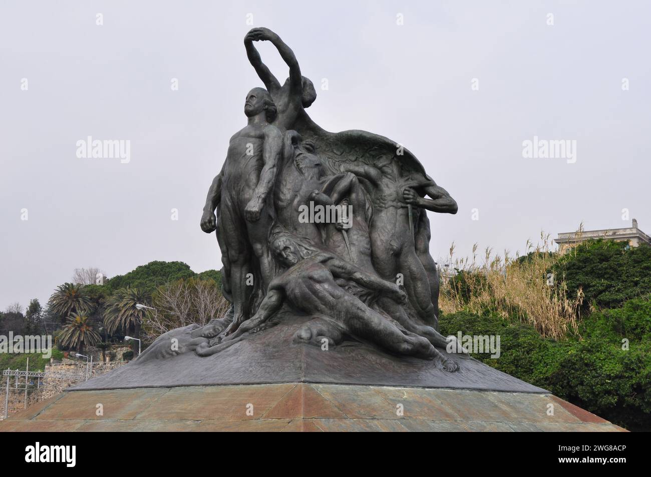 Quarto dei Mille Monumento dei Mille di Giuseppe Garibaldi a Genova ...