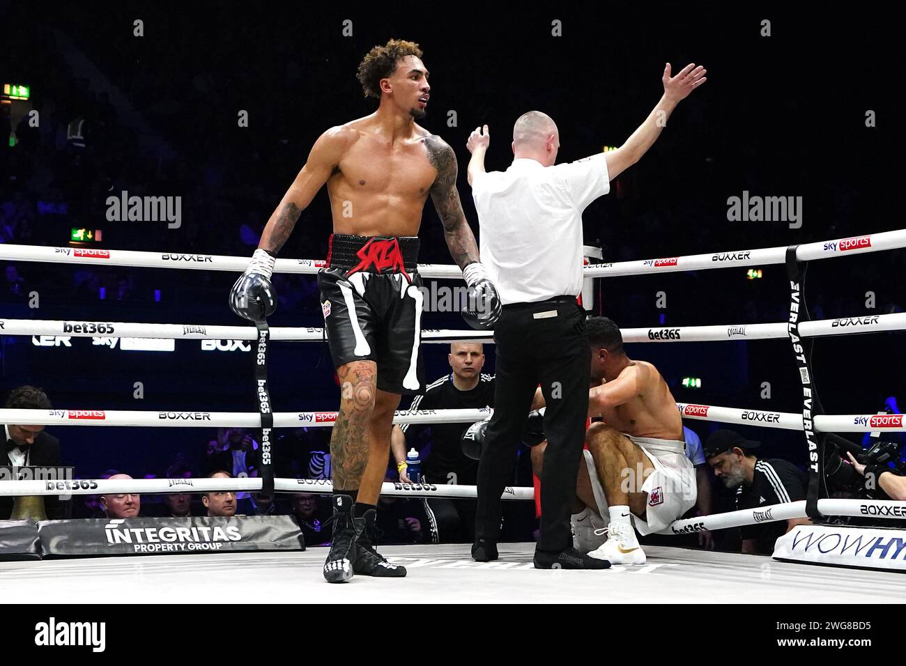 The ring referee stops to fight after Ben Whittaker (left) knocks out ...