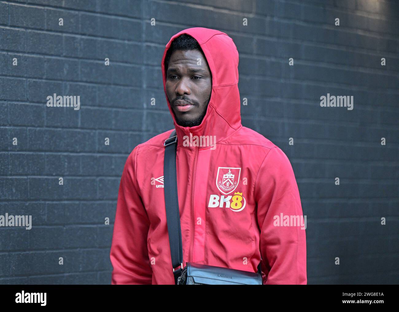 David datro fofana burnley fulham hi-res stock photography and images ...