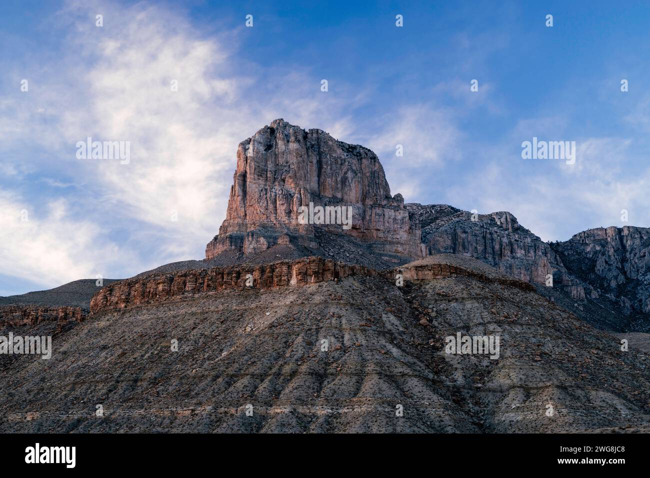 Sunset view of El Capitan peak, Guadelupe Mountains National Park ...