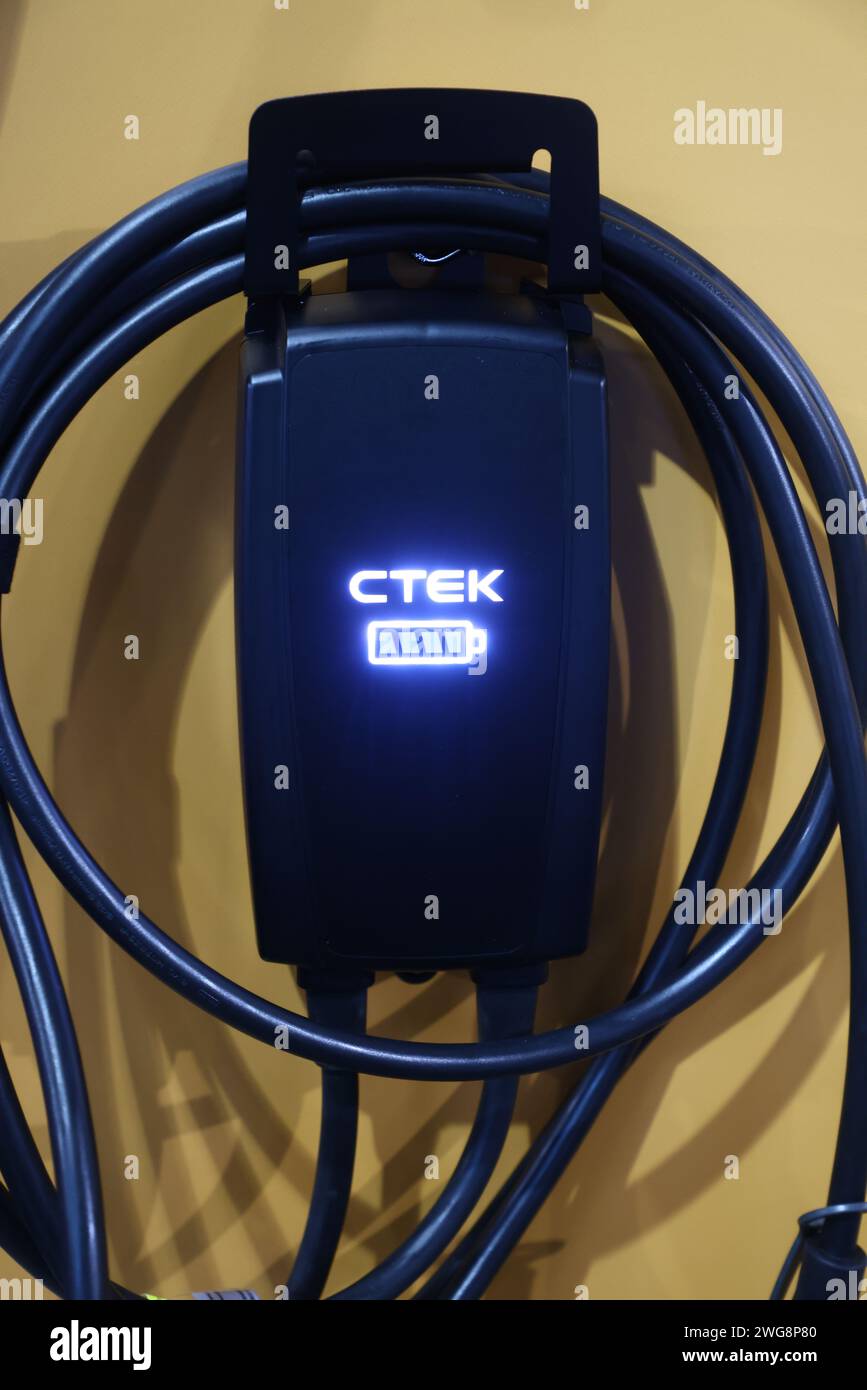 Ctek symbol hi-res stock photography and images - Alamy