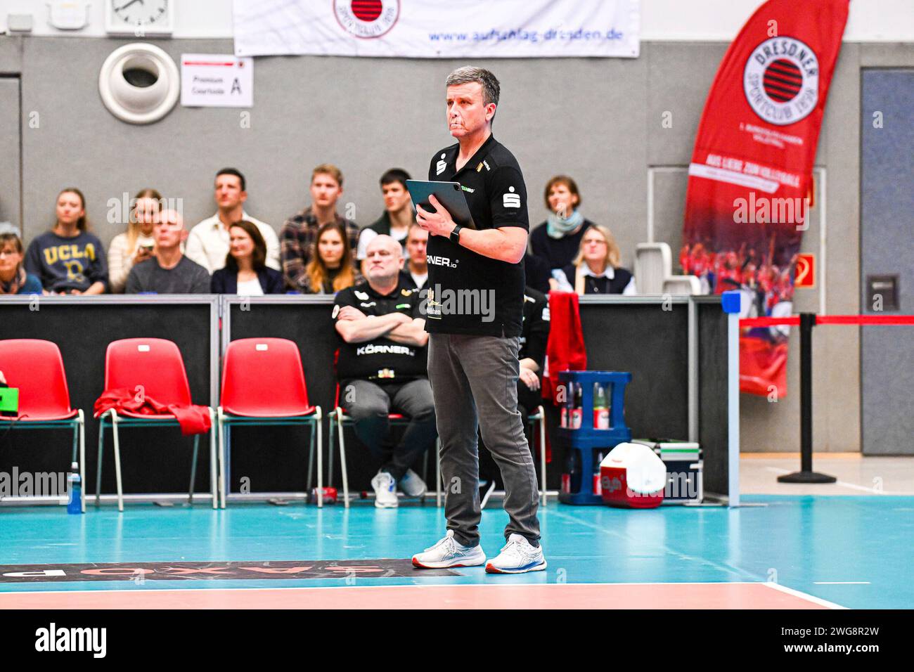 Dresden, Deutschland. 03rd Feb, 2024. Alexander Waibl (Cheftrainer ...