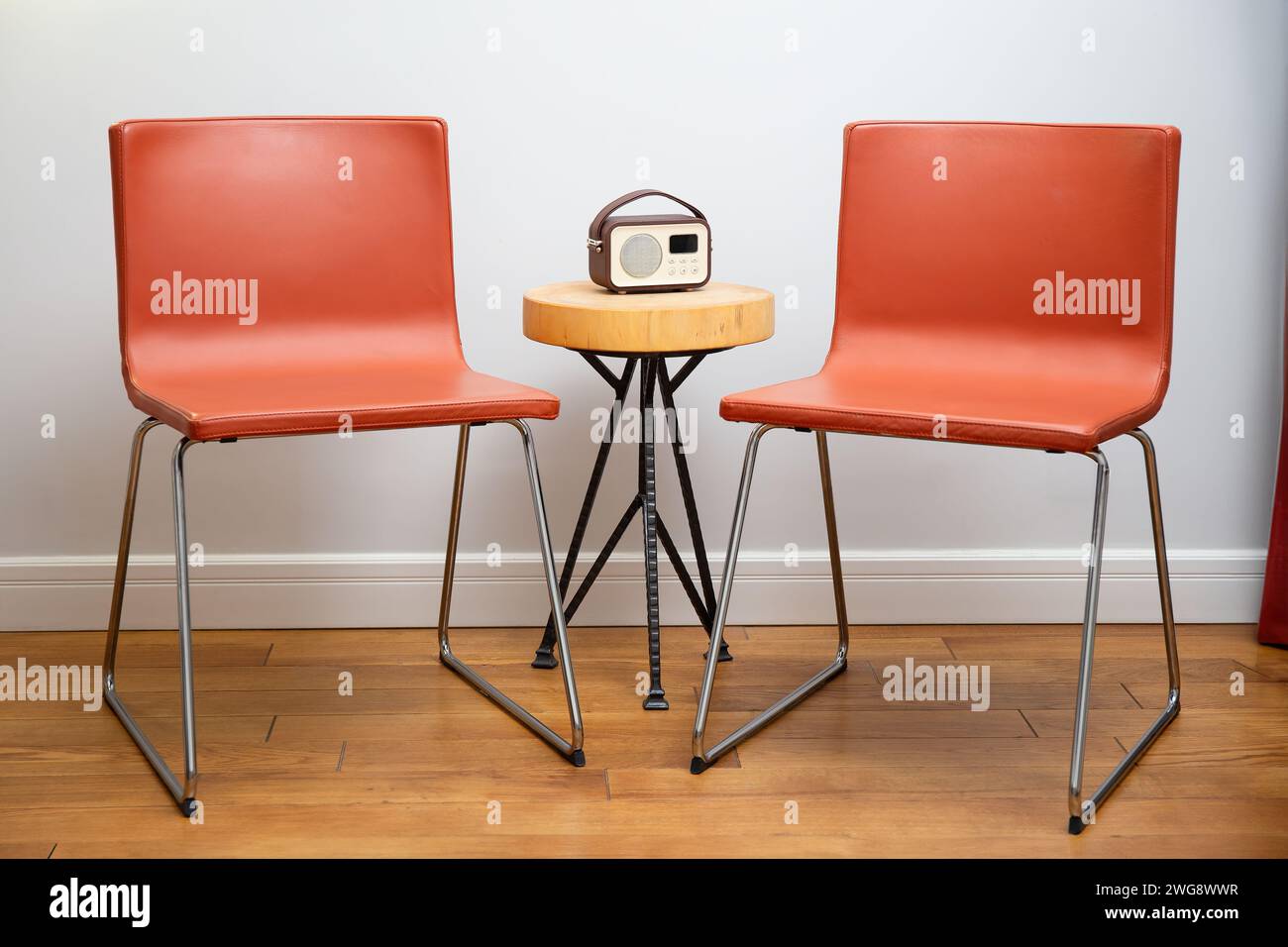 Modern radio on table hi-res stock photography and images - Alamy