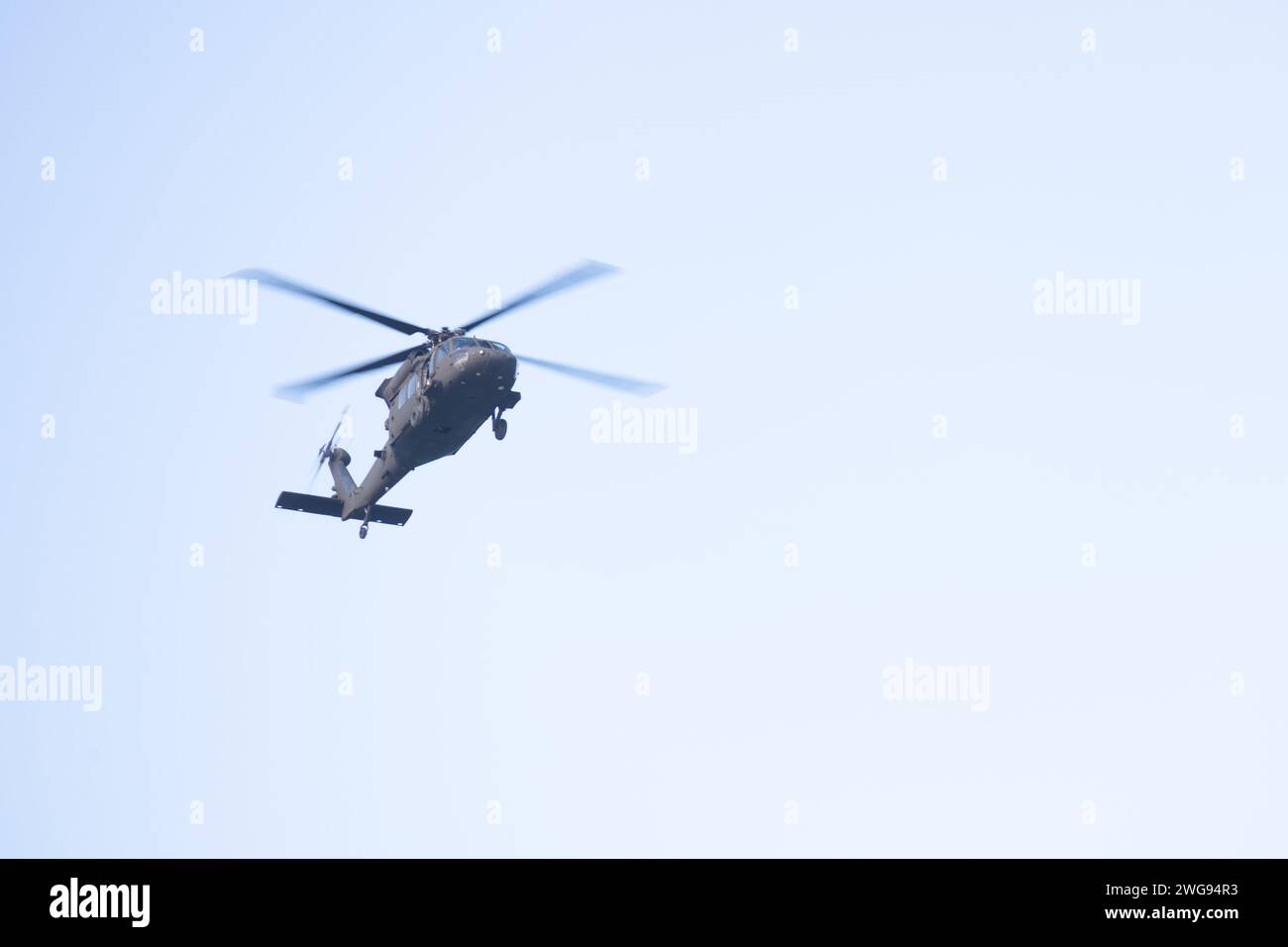 A U.S. Army UH-60 Black Hawk conducts training with U.S. Marines from ...