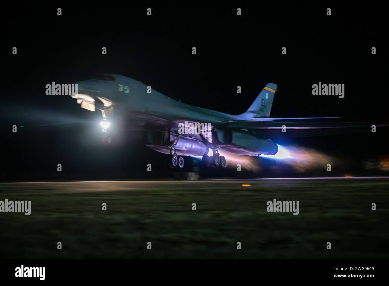 A B-1B Lancer from Ellsworth Air Force Base, South Dakota, takes off ...