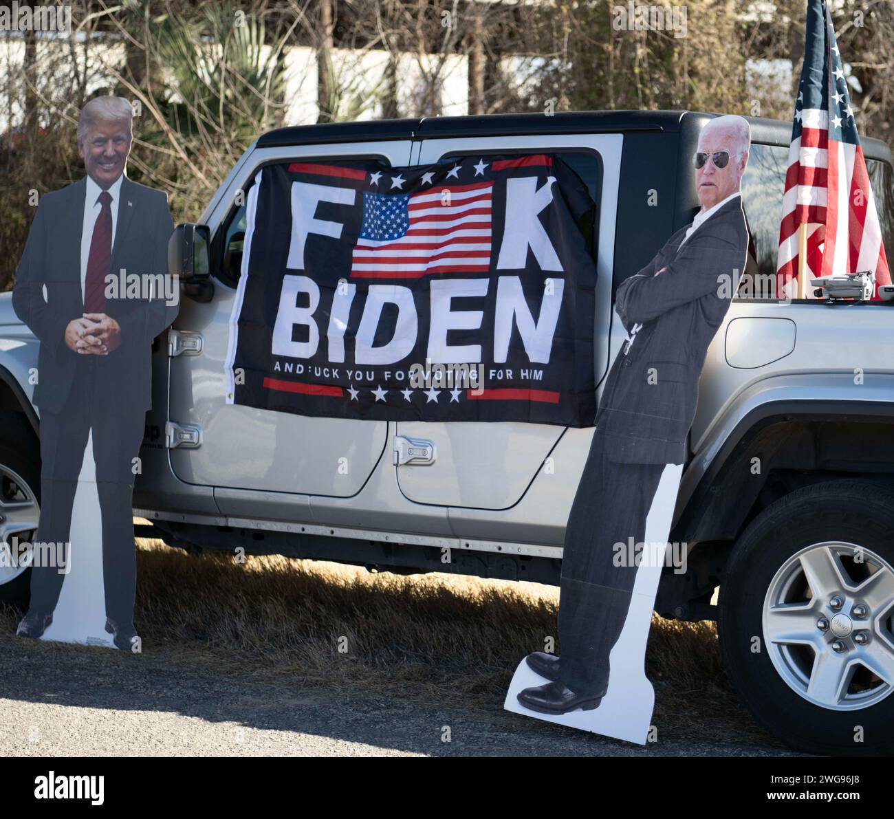 Quemado, Texas, USA. 3rd Feb, 2024. Convoy participants sharing their ...