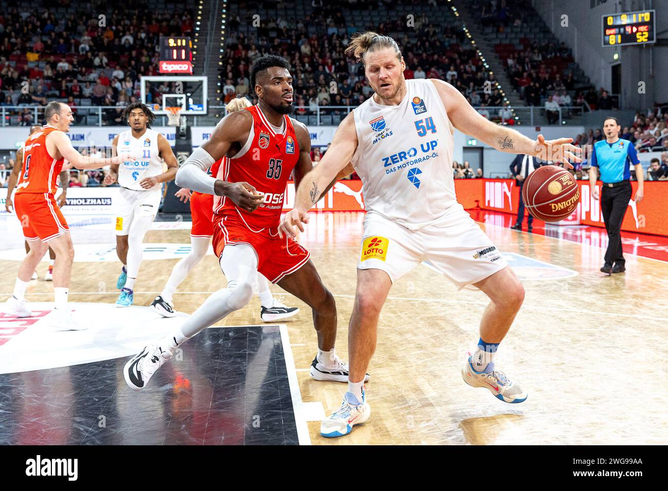 Bamberg, Deutschland. 03rd Feb, 2024. EJ Onu (Bamberg Baskets, #35 ...