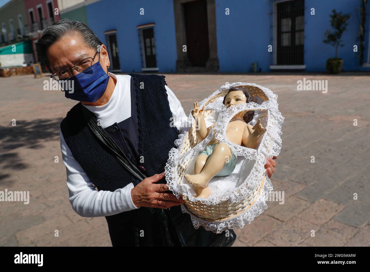 Tlaxcala de Xicotencatl, Mexico. 2nd Feb, 2024. Catholic devotees cooed ...