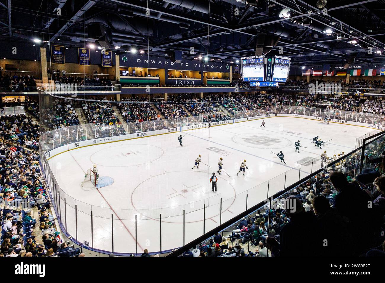 Compton family ice arena hi-res stock photography and images - Alamy