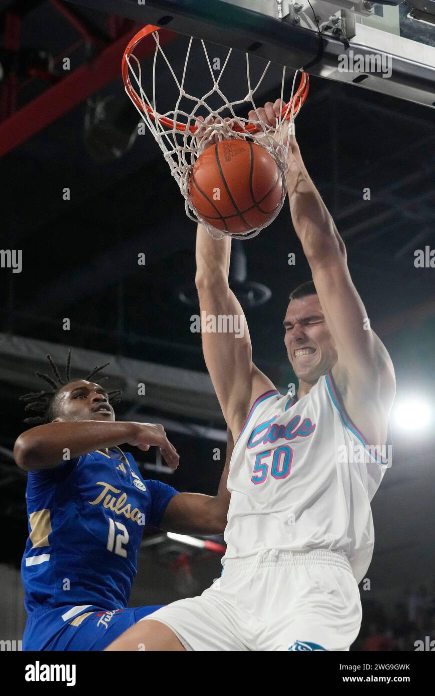 Florida Atlantic center Vladislav Goldin (50) dunks the ball as Tulsa ...