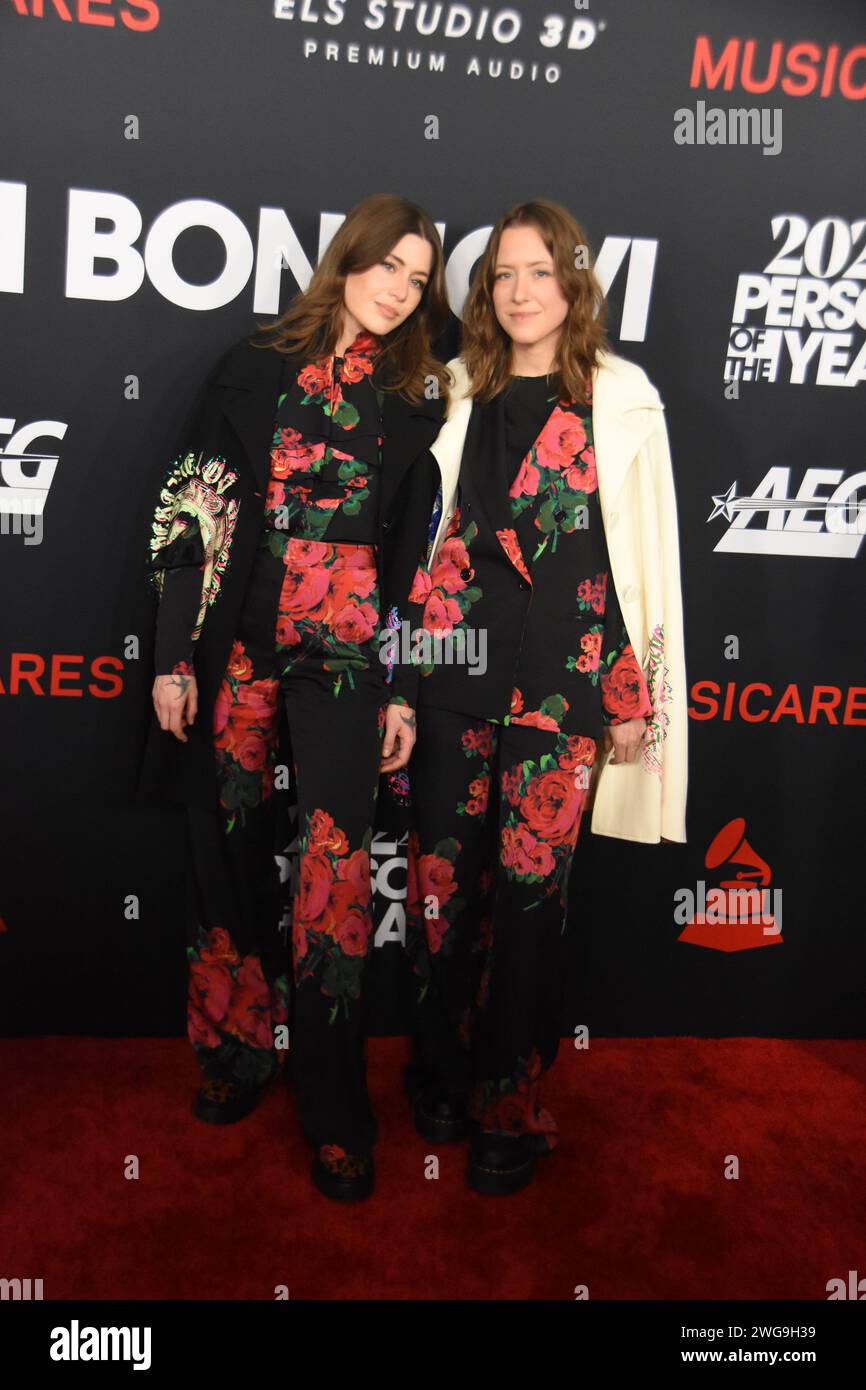 Los Angeles, California, USA 2nd February 2024 (L-R) Singer Rebecca ...