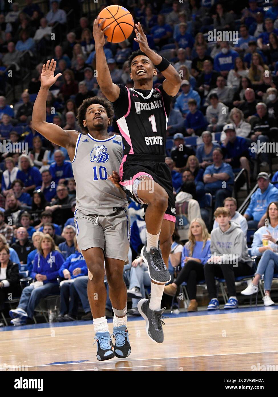 TERRE HAUTE, IN - FEBRUARY 03: Indiana State Sycamores Guard Julian ...