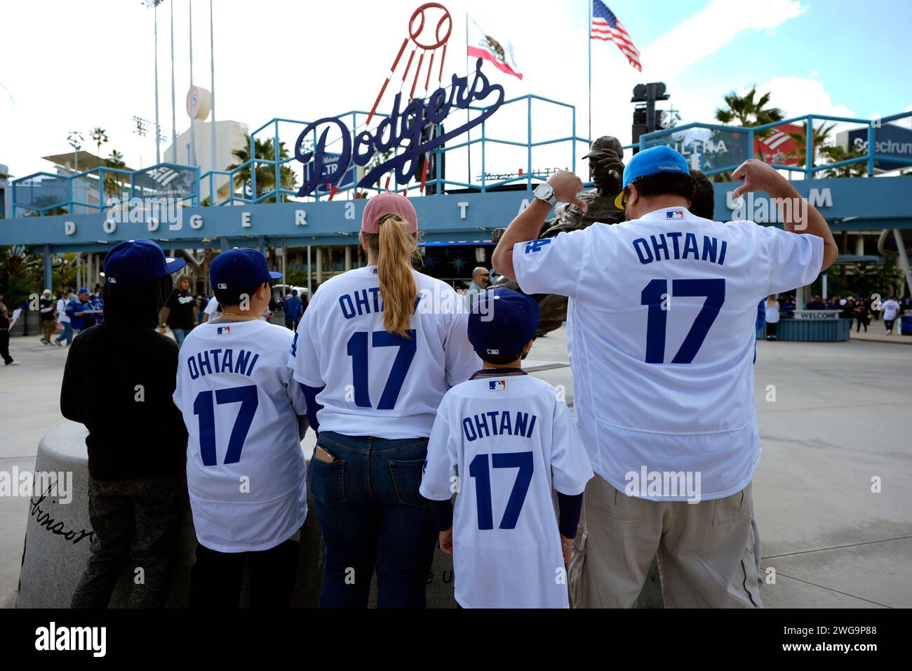 Dodger fan Walter Pena arrives with his family for DodgerFest at Dodger ...