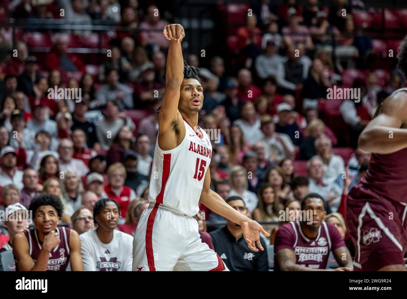 Alabama forward Jarin Stevenson (15) watches his three-point shot ...