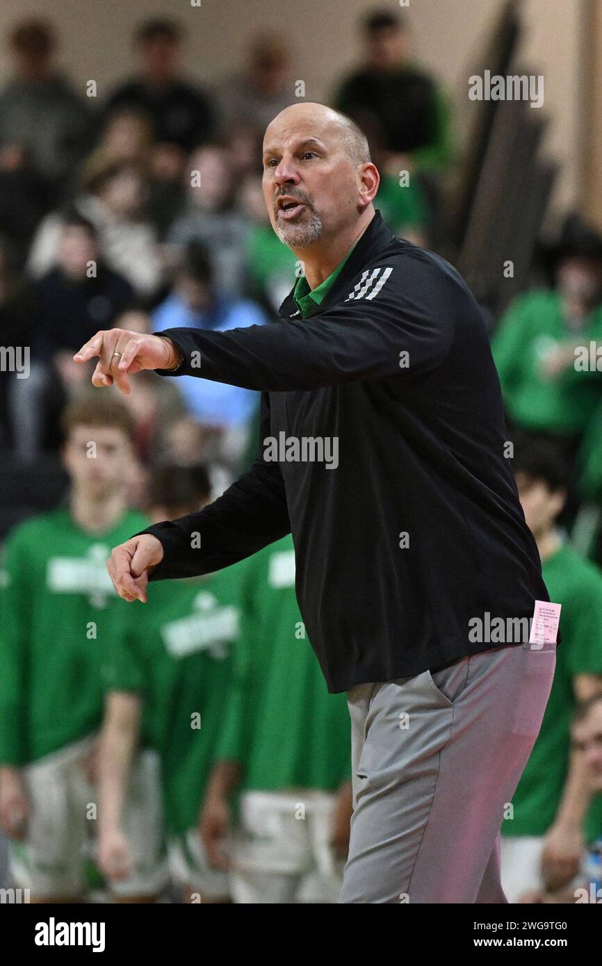 North Dakota Fighting Hawks head coach Paul Sather motions to players ...