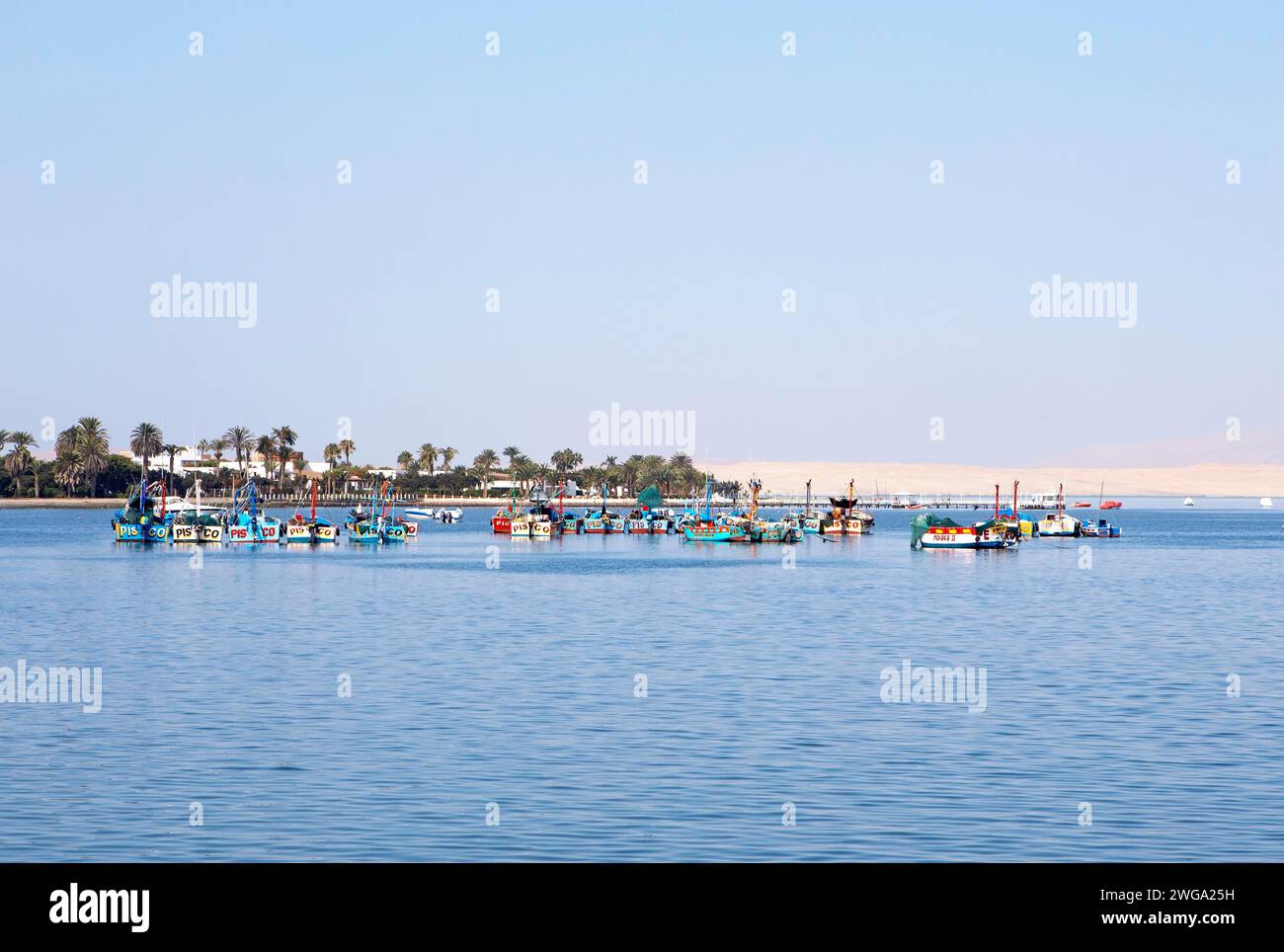 Colourful fishing boats in the bay of Paracas, Reserva Nacional de ...