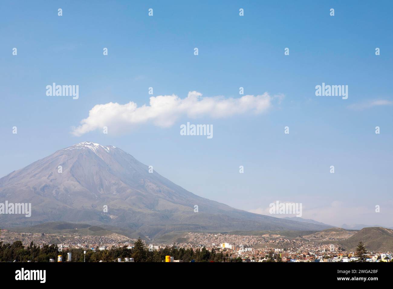 Misti Volcano and Arequipa, Arequipa Province, Peru Stock Photo - Alamy