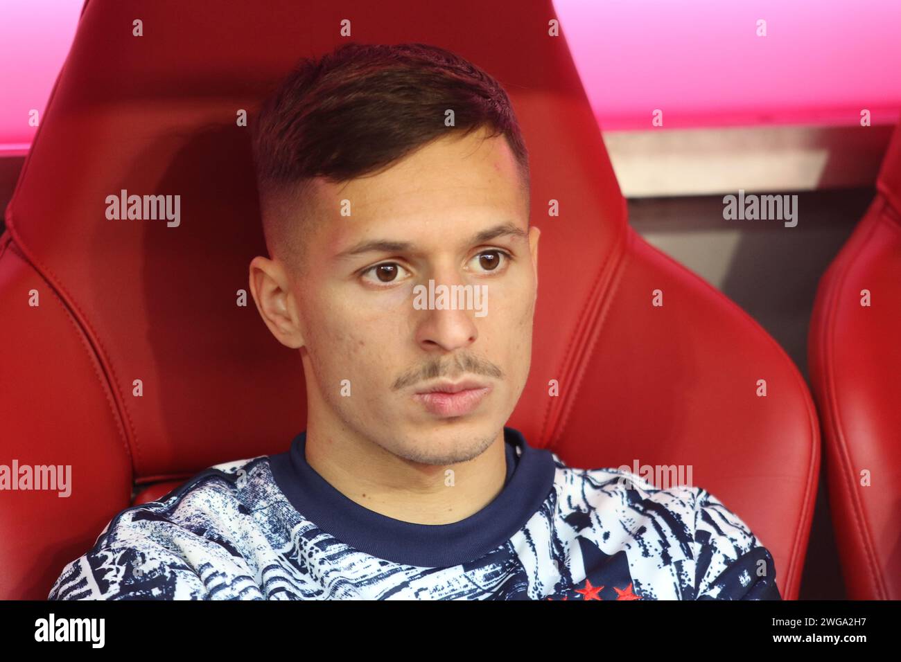 17 bryan zaragoza hi-res stock photography and images - Alamy