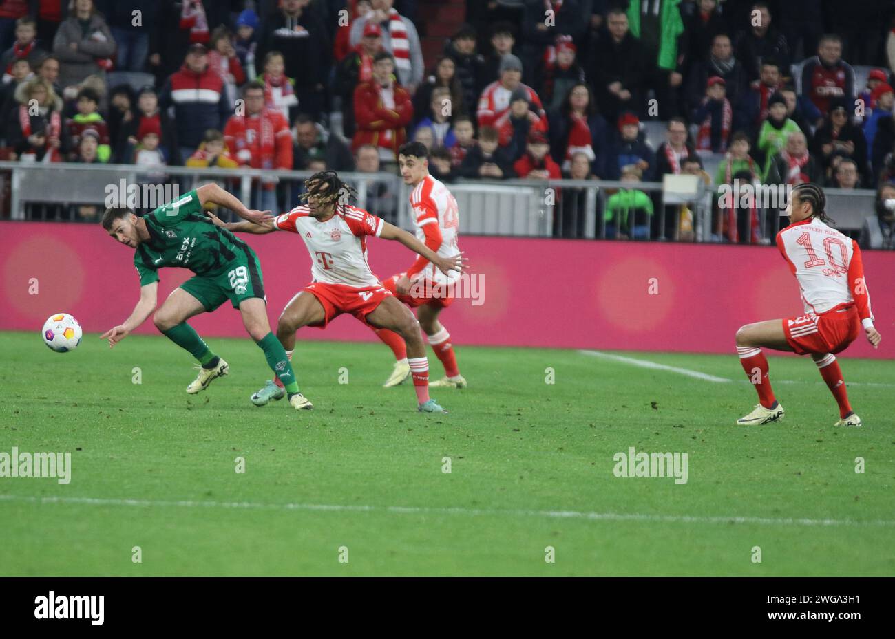 23 sacha boey vs joe scally hi-res stock photography and images - Alamy