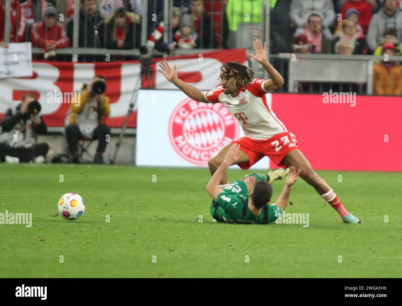 23 sacha boey vs joe scally hi-res stock photography and images - Alamy