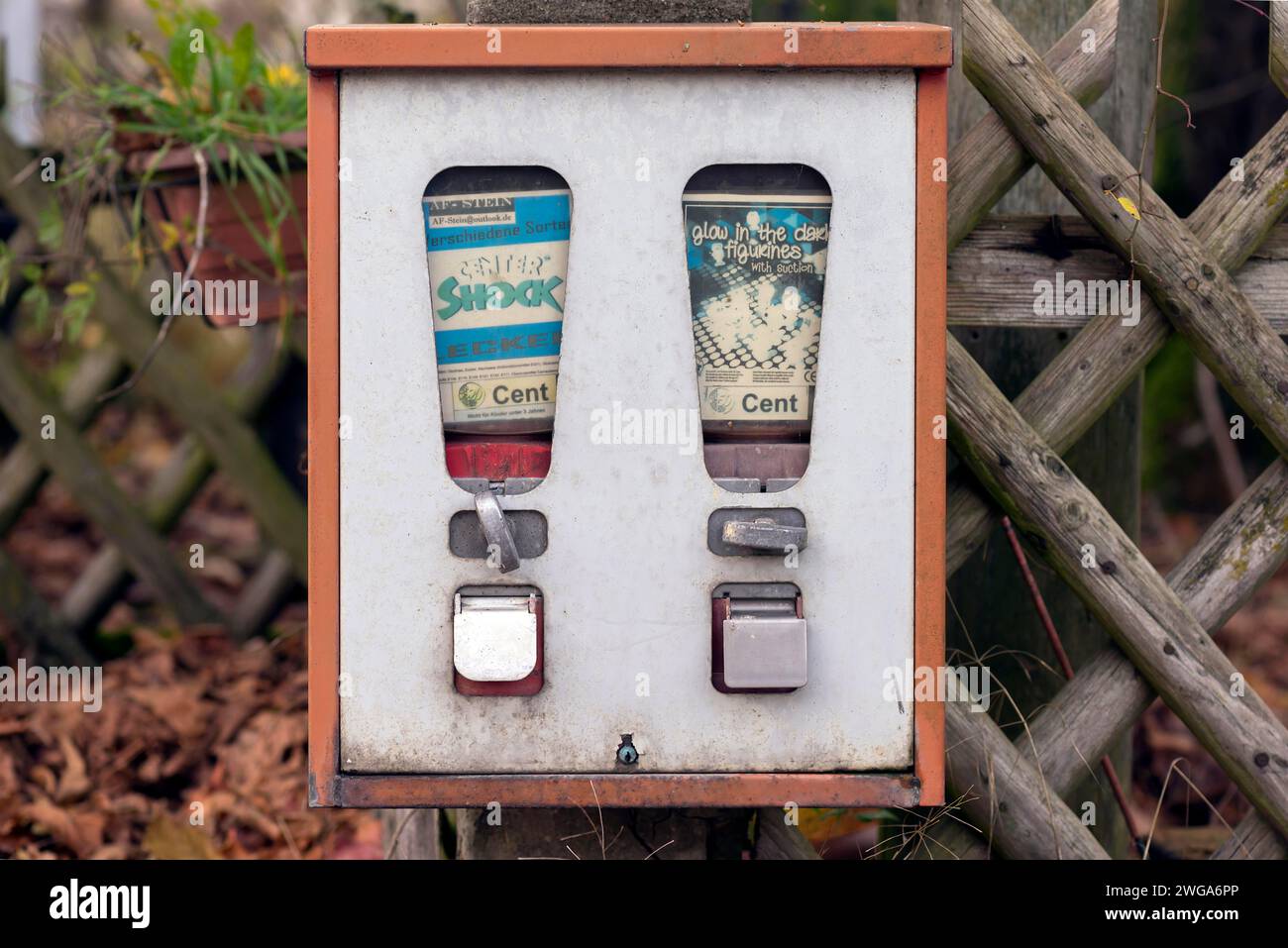Chewing gum vending machine from the 1950s, Bavaria, Germany Stock ...