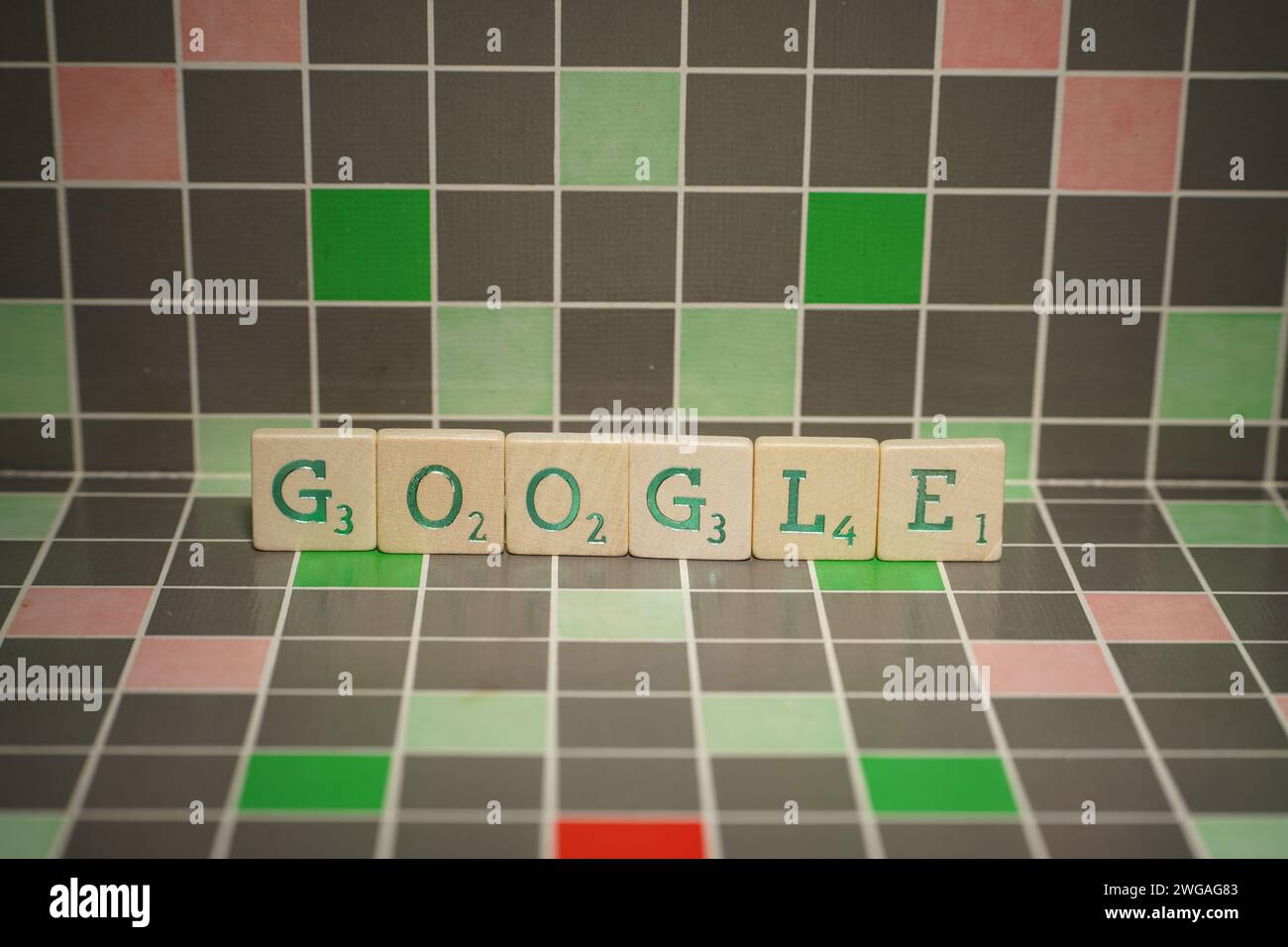 Wooden tile with green google text on a blocked background Stock Photo ...