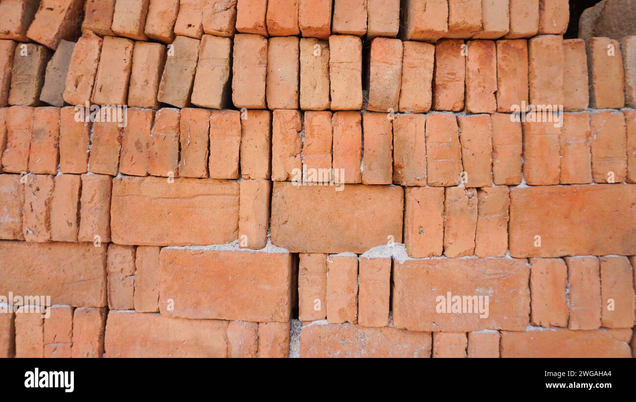 Burned bricks hi-res stock photography and images - Alamy