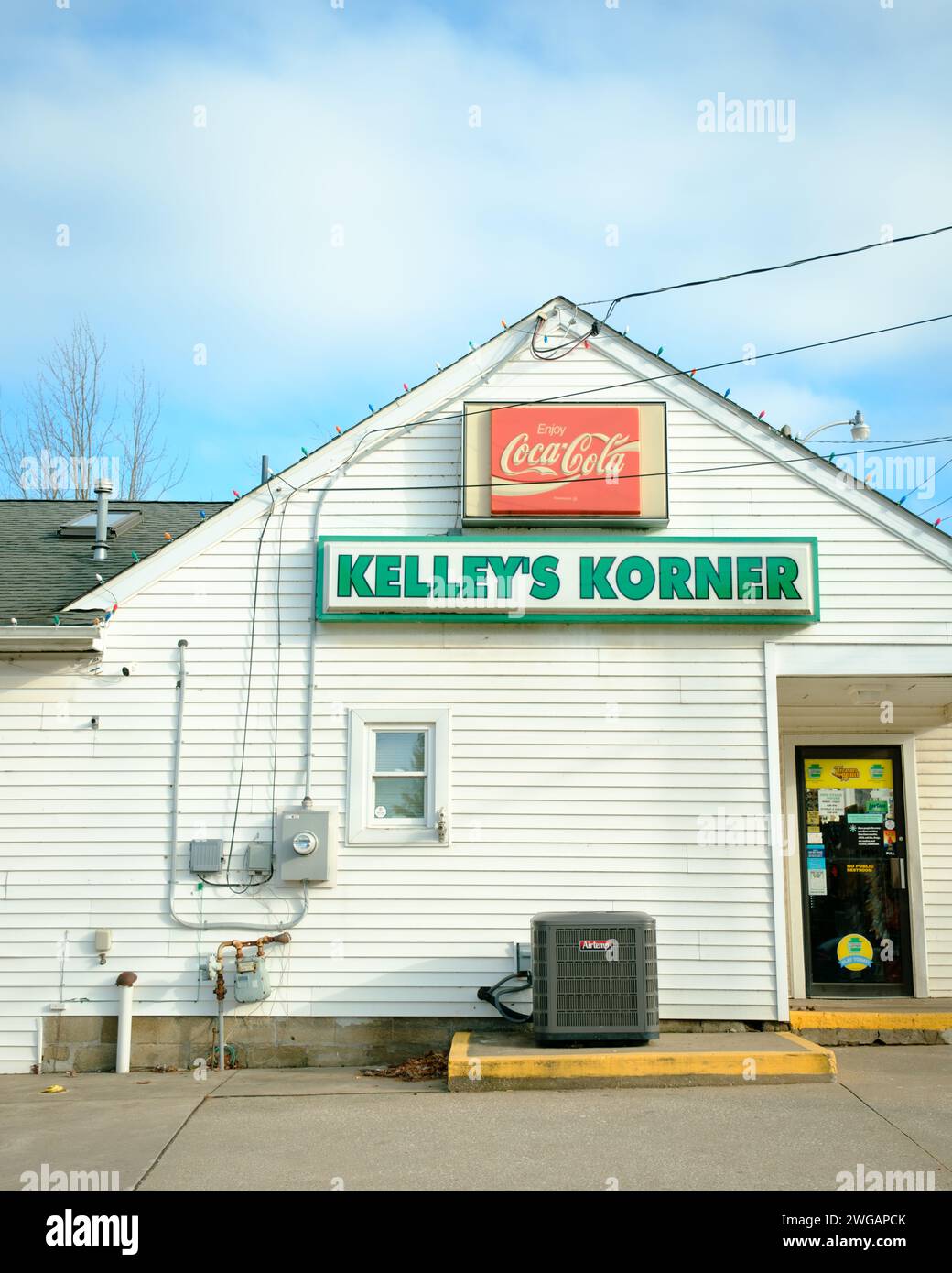 Kelleys Korner Market and Kreamery vintage sign in Erie, Pennsylvania ...