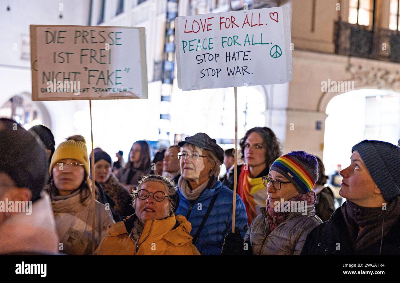 Gehimplan hi-res stock photography and images - Alamy