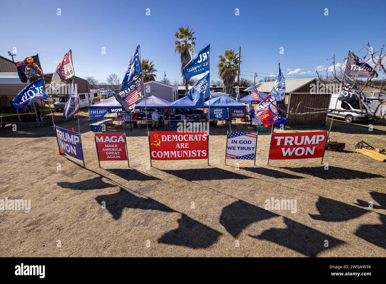 Bar signs slogans hi-res stock photography and images - Alamy
