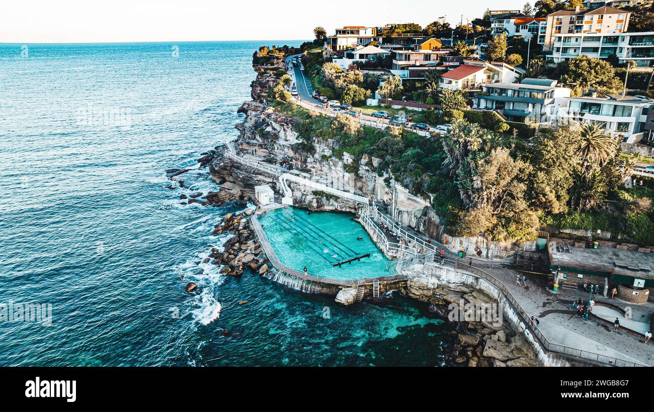 Bronte beach rock pool hi-res stock photography and images - Alamy