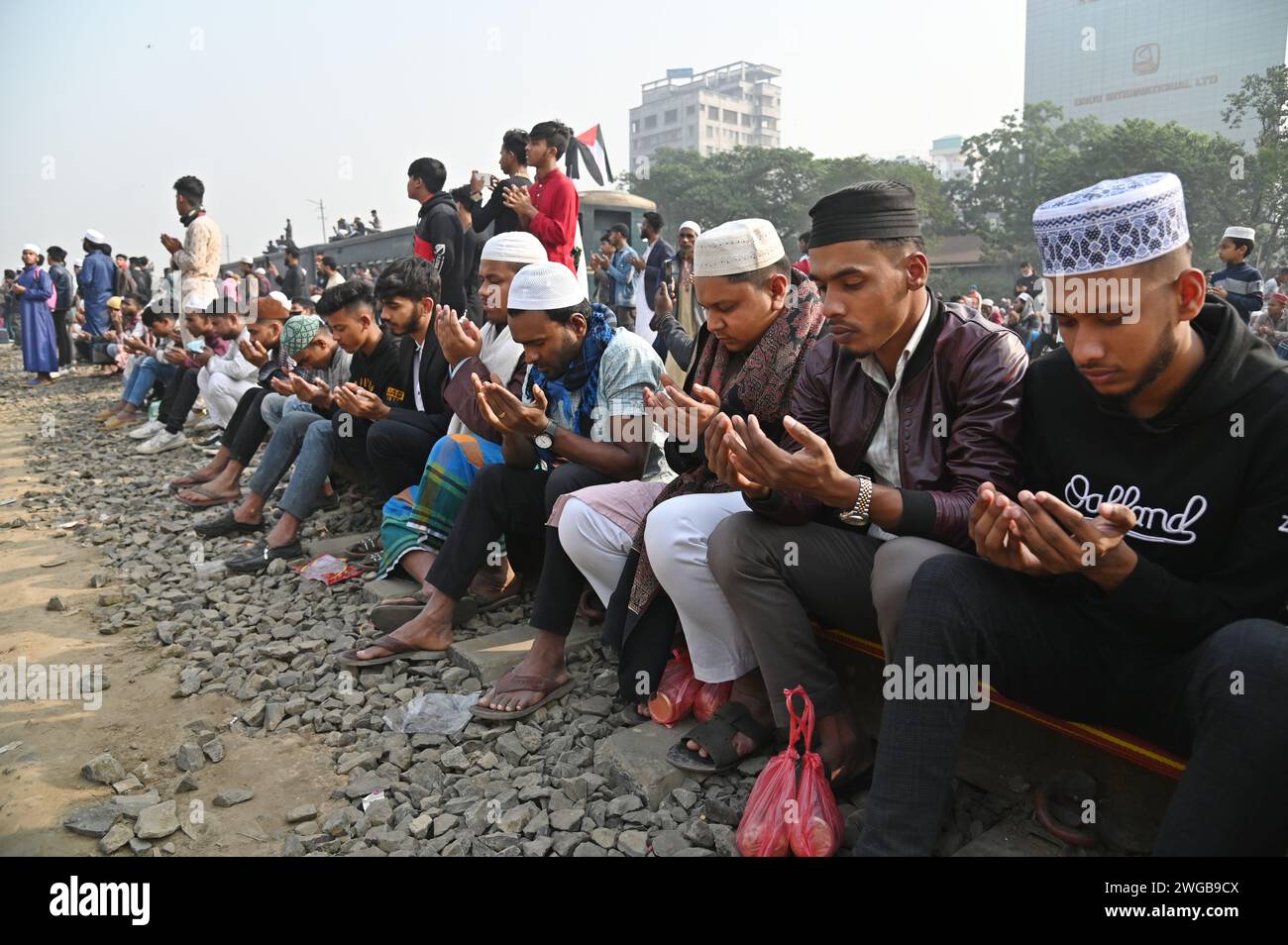 Dhaka, Dhaka, Bangladesh. 4th Feb, 2024. TONGI, DHAKA, DHAKA, BANGLADESH - 2024/02/04: Muslim ...