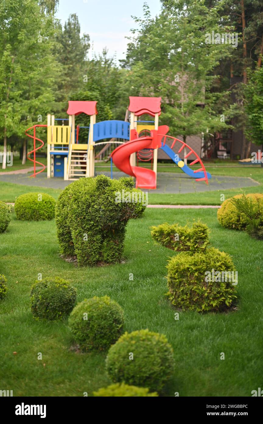 Kids playground tube slide hi-res stock photography and images - Alamy