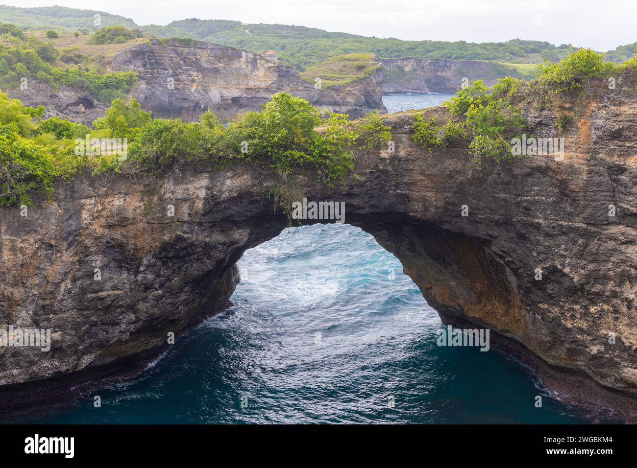 Nusa penida indonesia rocky hi-res stock photography and images - Alamy